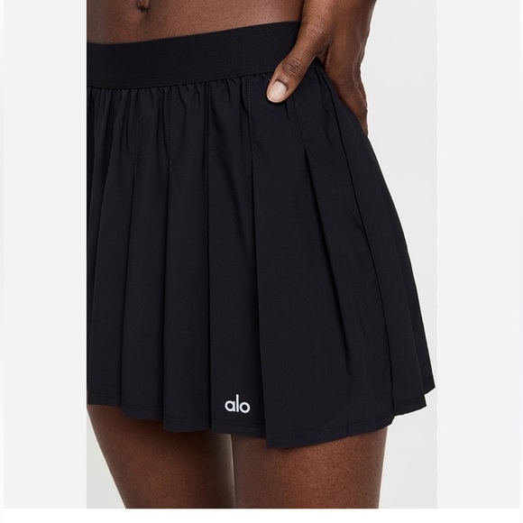 ALO Yoga | Skirts | Alo Yoga Black Skater Skirt | Poshmark